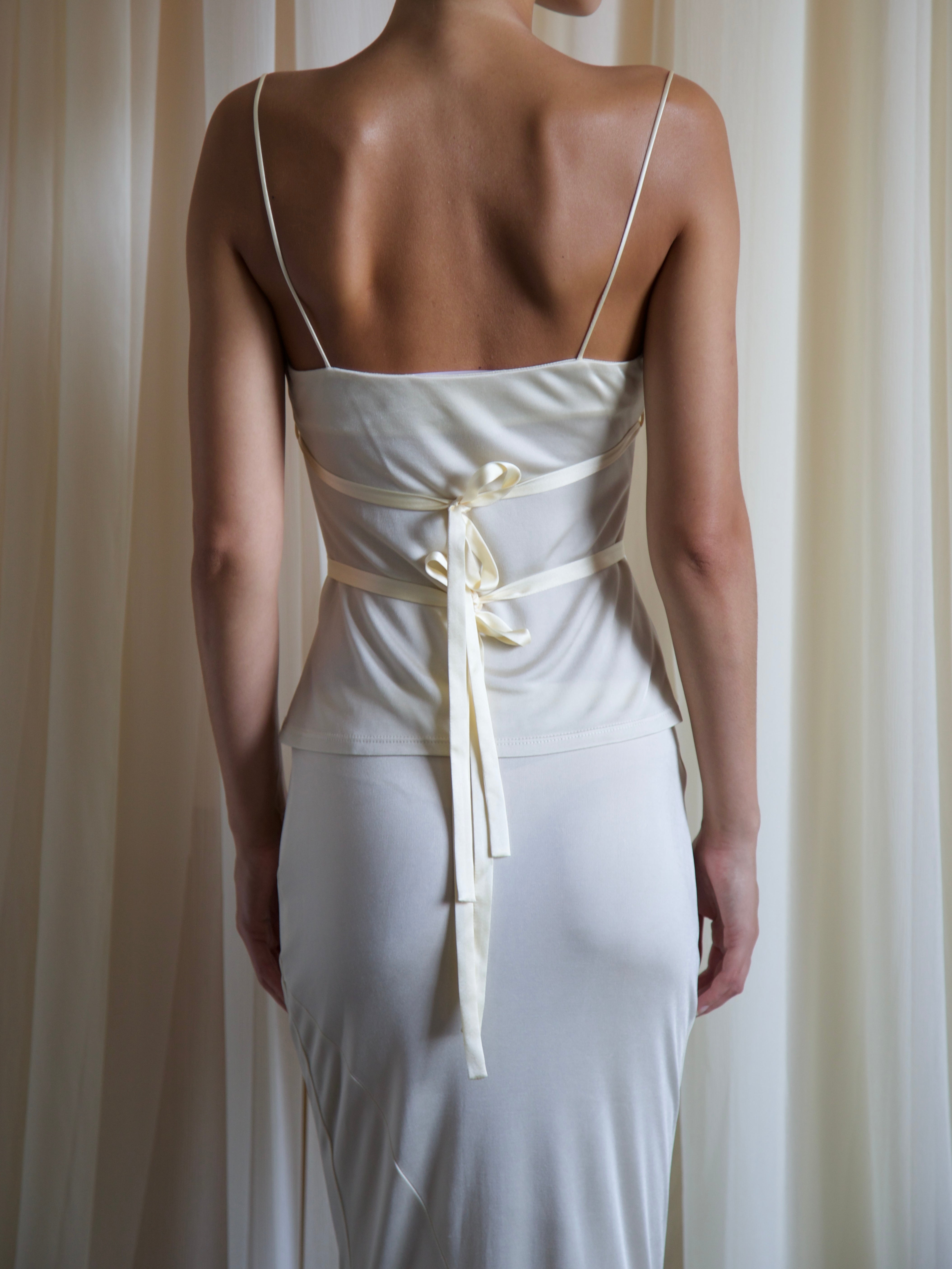 THISTLE TOP IN ALMOND – B U C I